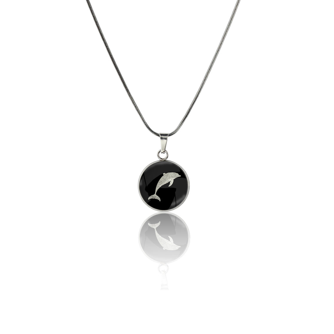 DOLPHIN XS CIRCLE PENDANT ON A CHAIN NECKLACE - MFY158W – Mo Resin